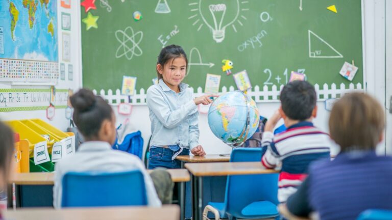 Sejarah Hari Pendidikan Nasional di Indonesia, Dekret dari Presiden ...