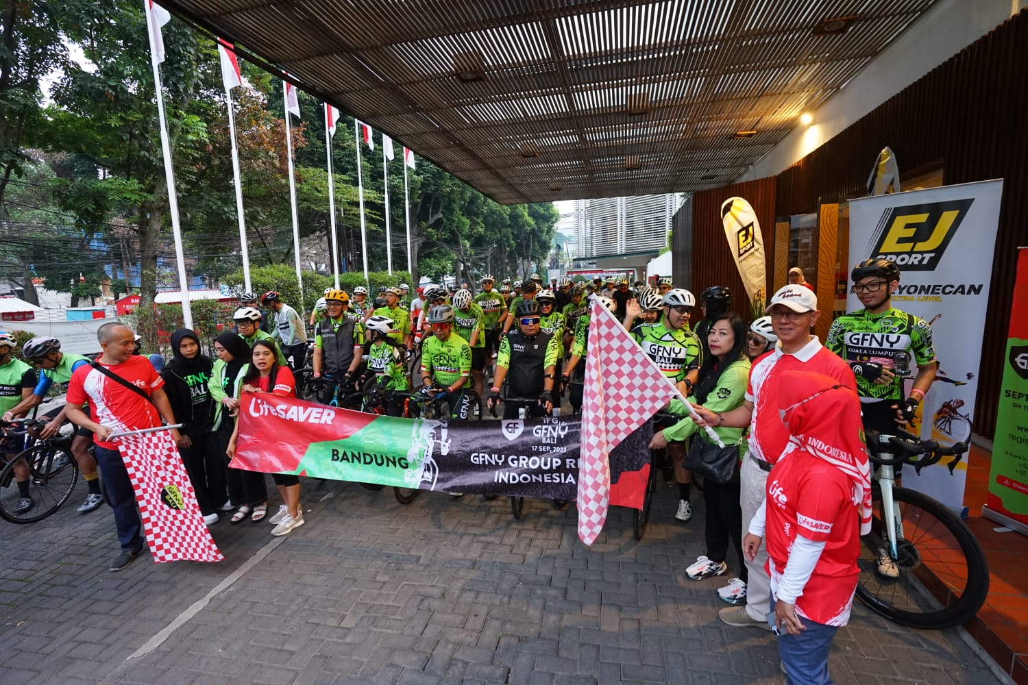 GFNY Riders Jelajahi Kota Perjuangan
